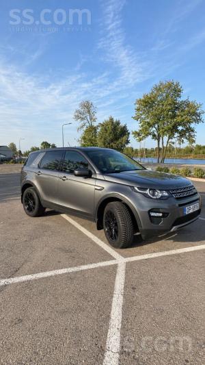 Серый Ленд Ровер Discovery Sport 2016 в Рига, объемом двигателя 2.00 л и пробегом 145 тыс. км за 9300 €, фото  на AUTOMOTO.COM.LV