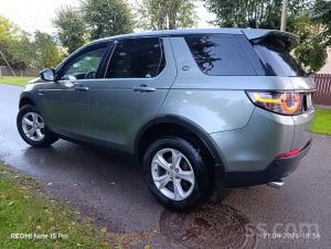 Pelēks Land Rover Discovery Sport 2016 Rīga, ar dzinēja tilpumu 2.00 L un nobraukumu 90 tūkst. km par 10790 €, foto 5 vietnē AUTOMOTO.COM.LV