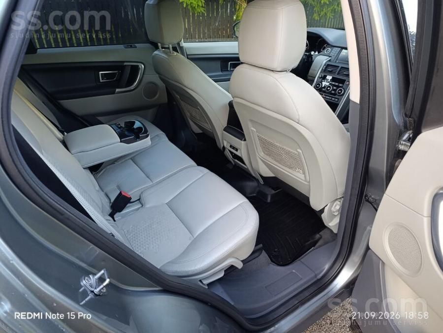 Pelēks Land Rover Discovery Sport 2016 Rīga, ar dzinēja tilpumu 2.00 L un nobraukumu 90 tūkst. km par 10790 €, foto 16 vietnē AUTOMOTO.COM.LV
