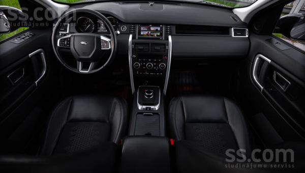 Grey Land Rover Discovery Sport 2016 in Jelgava, with an engine capacity of 2.00 L and mileage of 208 thousand km for 8590 €, photo 9 on AUTOMOTO.COM.LV