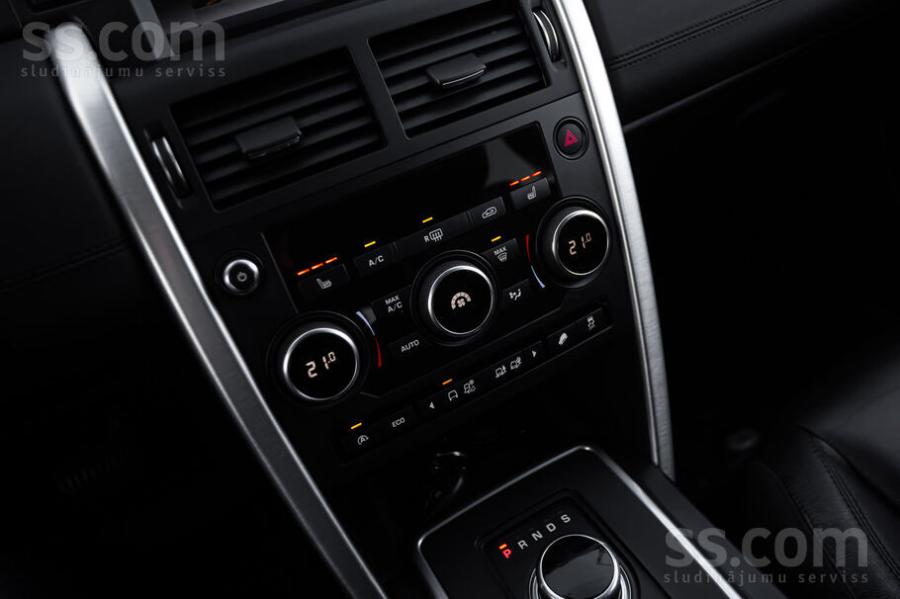Серый Ленд Ровер Discovery Sport 2016 в Елгава, объемом двигателя 2.00 л и пробегом 208 тыс. км за 8590 €, фото 16 на AUTOMOTO.COM.LV