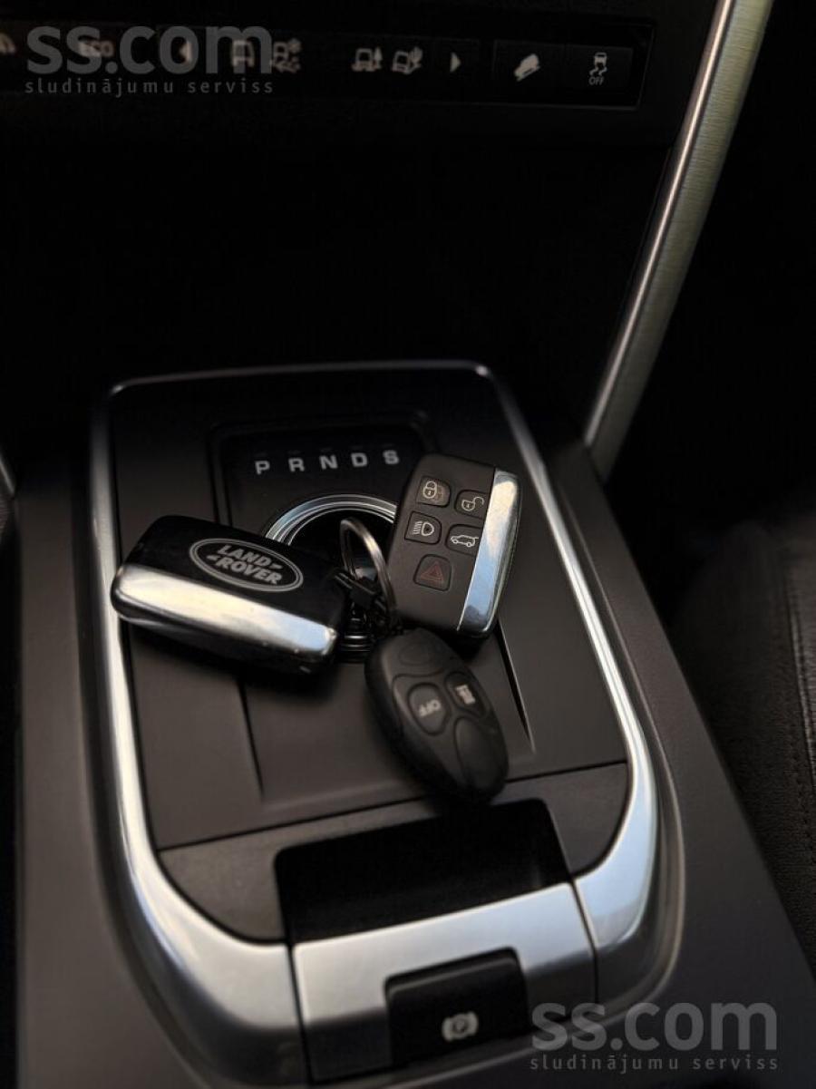 Серый Ленд Ровер Discovery Sport 2016 в Елгава, объемом двигателя 2.00 л и пробегом 208 тыс. км за 8390 €, фото 23 на AUTOMOTO.COM.LV