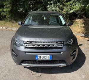 Pelēks Land Rover Discovery Sport 2016 Šauļi, ar dzinēja tilpumu 2.00 L un nobraukumu 203 tūkst. km par 5200 €, foto 3 vietnē AUTOMOTO.COM.LV