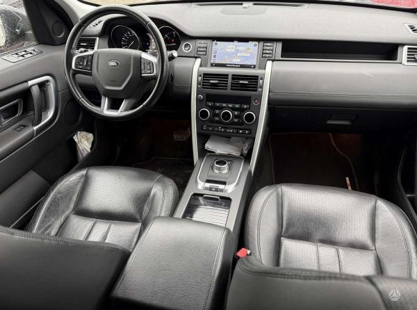 Pelēks Land Rover Discovery Sport 2016 Šauļi, ar dzinēja tilpumu 2.00 L un nobraukumu 203 tūkst. km par 5200 €, foto 8 vietnē AUTOMOTO.COM.LV