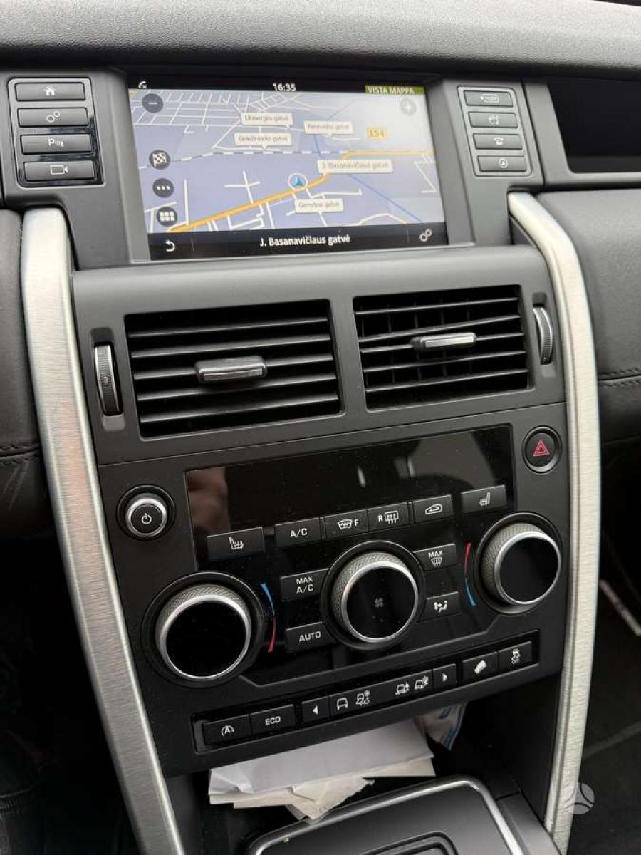 Pelēks Land Rover Discovery Sport 2016 Šauļi, ar dzinēja tilpumu 2.00 L un nobraukumu 203 tūkst. km par 5200 €, foto 11 vietnē AUTOMOTO.COM.LV