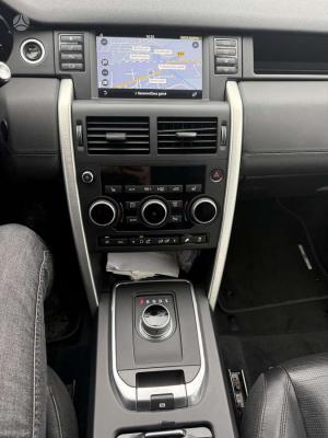 Pelēks Land Rover Discovery Sport 2016 Šauļi, ar dzinēja tilpumu 2.00 L un nobraukumu 203 tūkst. km par 5200 €, foto 13 vietnē AUTOMOTO.COM.LV