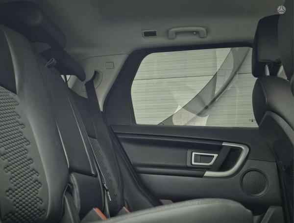 Pelēks Land Rover Discovery Sport 2017 Telšiai, ar dzinēja tilpumu 2.00 L un nobraukumu 200 tūkst. km par 11999 €, foto 11 vietnē AUTOMOTO.COM.LV