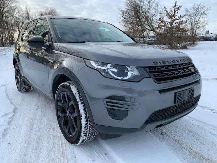 Grey Land Rover Discovery Sport 2017 in Siauliai, with an engine capacity of 2.00 L and mileage of 169 thousand km for 10700 €, photo 1 on AUTOMOTO.COM.LV