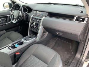 Grey Land Rover Discovery Sport 2017 in Siauliai, with an engine capacity of 2.00 L and mileage of 169 thousand km for 10700 €, photo 7 on AUTOMOTO.COM.LV