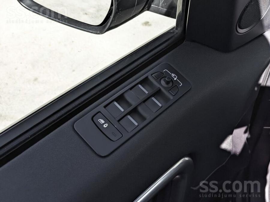 Серый Ленд Ровер Discovery Sport 2017 в Тукумс, объемом двигателя 2.00 л и пробегом 267 тыс. км за 9990 €, фото 16 на AUTOMOTO.COM.LV