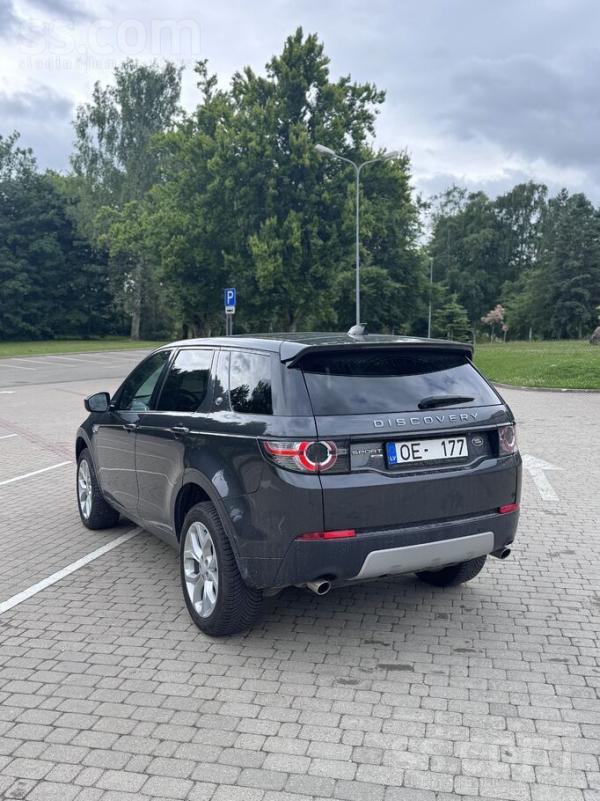 Grey Land Rover Discovery Sport 2017 in Talsi, with an engine capacity of 2.00 L and mileage of 260 thousand km for 13500 €, photo 2 on AUTOMOTO.COM.LV