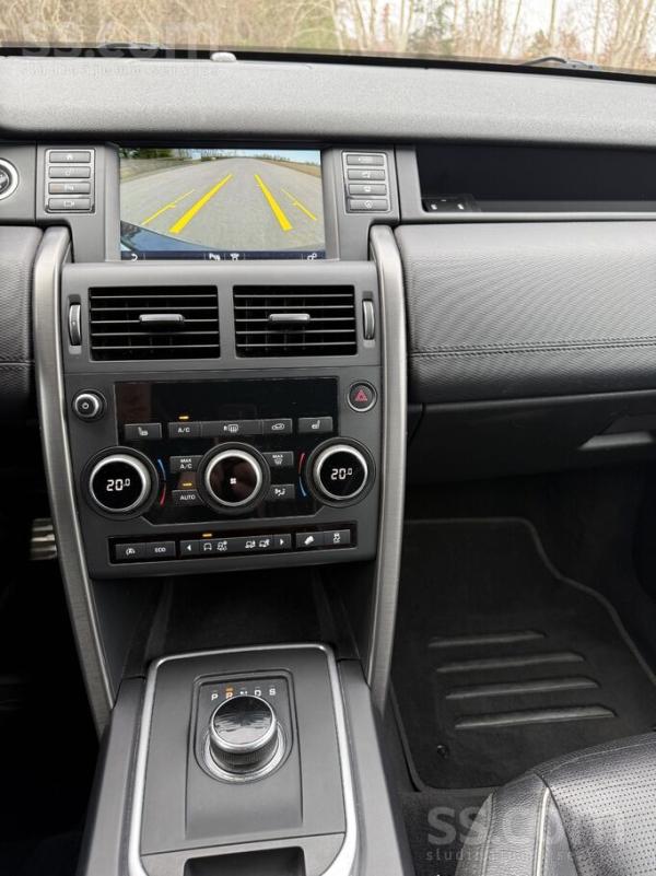 Pelēks Land Rover Discovery Sport 2017 Ventspils, ar dzinēja tilpumu 2.00 L un nobraukumu 235 tūkst. km par 10500 €, foto 5 vietnē AUTOMOTO.COM.LV