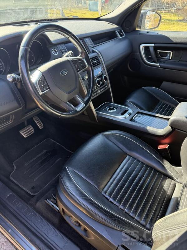 Pelēks Land Rover Discovery Sport 2017 Ventspils, ar dzinēja tilpumu 2.00 L un nobraukumu 235 tūkst. km par 10500 €, foto 8 vietnē AUTOMOTO.COM.LV