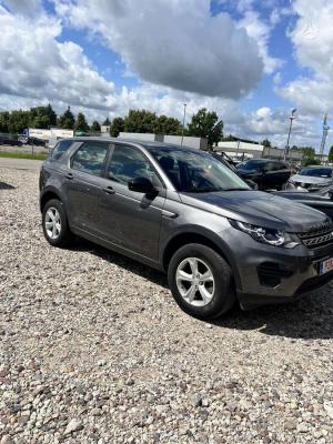 Pelēks Land Rover Discovery Sport 2017 Kauņa, ar dzinēja tilpumu 2.00 L un nobraukumu 120 tūkst. km par 7990 €, foto  vietnē AUTOMOTO.COM.LV
