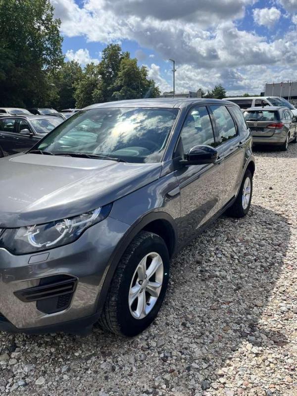 Grey Land Rover Discovery Sport 2017 in Kaunas, with an engine capacity of 2.00 L and mileage of 120 thousand km for 7990 €, photo 4 on AUTOMOTO.COM.LV
