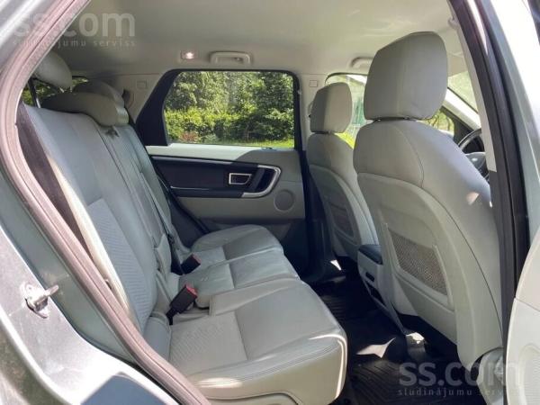 Серый Ленд Ровер Discovery Sport 2017 в Рига, объемом двигателя 2.00 л и пробегом 183 тыс. км за 13990 €, фото 8 на AUTOMOTO.COM.LV