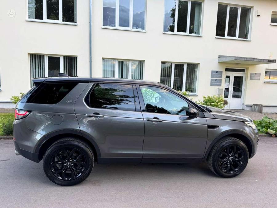 Pelēks Land Rover Discovery Sport 2017 Šauļi, ar dzinēja tilpumu 2.00 L un nobraukumu 153 tūkst. km par 9900 €, foto 6 vietnē AUTOMOTO.COM.LV
