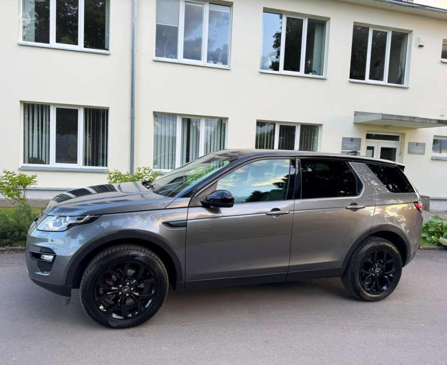 Pelēks Land Rover Discovery Sport 2017 Šauļi, ar dzinēja tilpumu 2.00 L un nobraukumu 153 tūkst. km par 9900 €, foto 16 vietnē AUTOMOTO.COM.LV