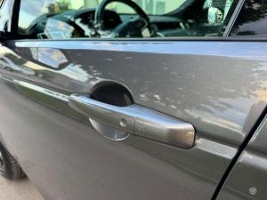 Pelēks Land Rover Discovery Sport 2017 Šauļi, ar dzinēja tilpumu 2.00 L un nobraukumu 153 tūkst. km par 9900 €, foto 25 vietnē AUTOMOTO.COM.LV