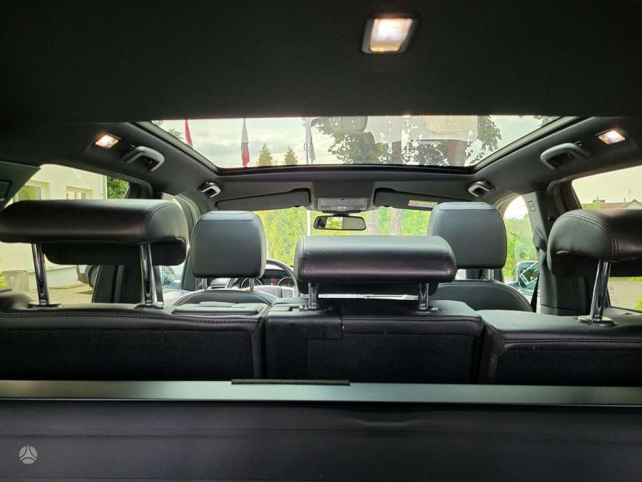 Pelēks Land Rover Discovery Sport 2017 Šauļi, ar dzinēja tilpumu 2.00 L un nobraukumu 153 tūkst. km par 9900 €, foto 35 vietnē AUTOMOTO.COM.LV