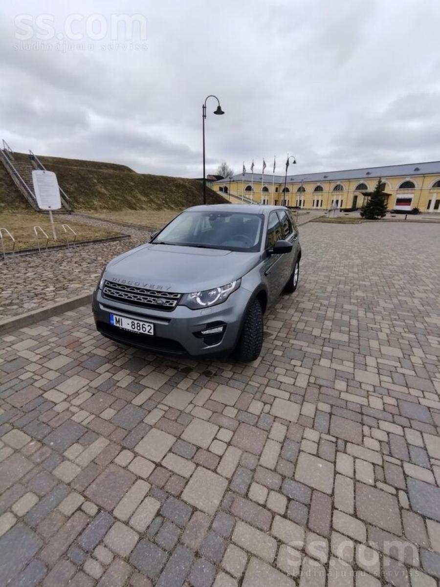Серый Ленд Ровер Discovery Sport 2017 в Даугавпилс, объемом двигателя 2.00 л и пробегом 240 тыс. км за 9800 €, фото 1 на AUTOMOTO.COM.LV