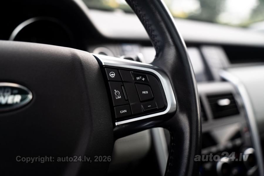 Grey Land Rover Discovery Sport 2017 in Tallinn, with an engine capacity of 2.00 L and mileage of 0 thousand km for 10999 €, photo 14 on AUTOMOTO.COM.LV