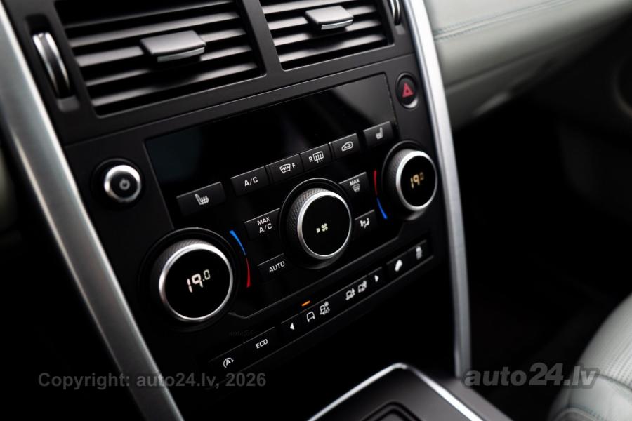Grey Land Rover Discovery Sport 2017 in Tallinn, with an engine capacity of 2.00 L and mileage of 0 thousand km for 10999 €, photo 18 on AUTOMOTO.COM.LV