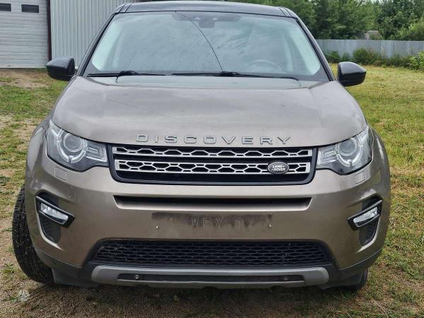 Pelēks Land Rover Discovery Sport 2017 Panevēža, ar dzinēja tilpumu 2.00 L un nobraukumu 180 tūkst. km par 7700 €, foto 2 vietnē AUTOMOTO.COM.LV