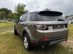 Grey Land Rover Discovery Sport 2017 in Panevezys, with an engine capacity of 2.00 L and mileage of 180 thousand km for 7700 €, photo 5 on AUTOMOTO.COM.LV