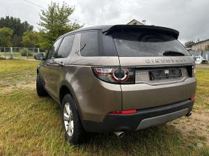 Grey Land Rover Discovery Sport 2017 in Panevezys, with an engine capacity of 2.00 L and mileage of 180 thousand km for 7700 €, photo 6 on AUTOMOTO.COM.LV