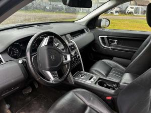 Grey Land Rover Discovery Sport 2017 in Panevezys, with an engine capacity of 2.00 L and mileage of 180 thousand km for 7700 €, photo 11 on AUTOMOTO.COM.LV