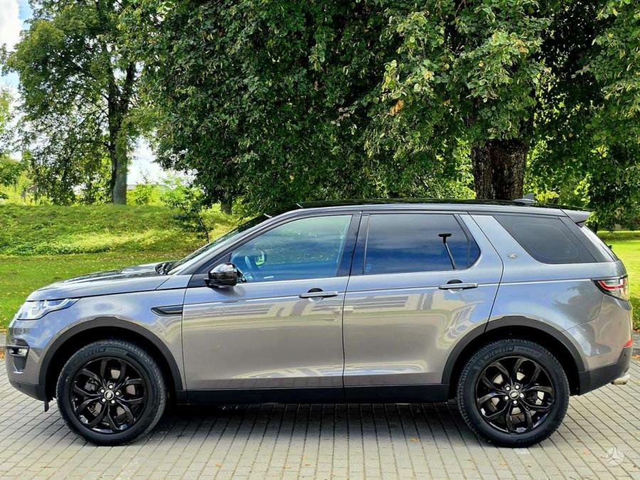 Grey Land Rover Discovery Sport 2017 in Taurage, with an engine capacity of 2.00 L and mileage of 141 thousand km for 8900 €, photo 9 on AUTOMOTO.COM.LV