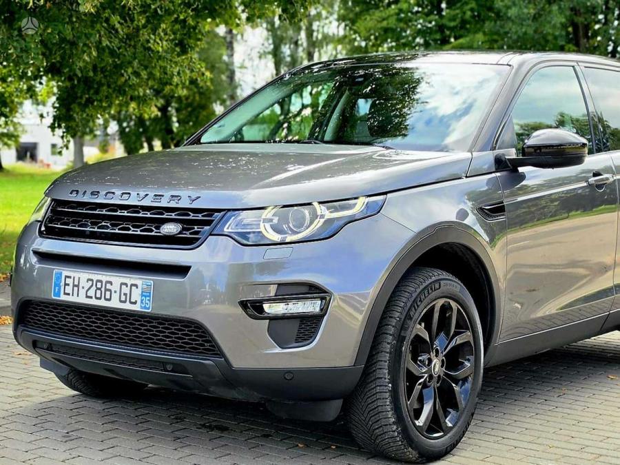 Grey Land Rover Discovery Sport 2017 in Taurage, with an engine capacity of 2.00 L and mileage of 141 thousand km for 8900 €, photo 11 on AUTOMOTO.COM.LV