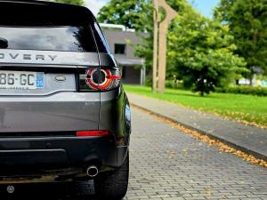 Grey Land Rover Discovery Sport 2017 in Taurage, with an engine capacity of 2.00 L and mileage of 141 thousand km for 8900 €, photo 13 on AUTOMOTO.COM.LV