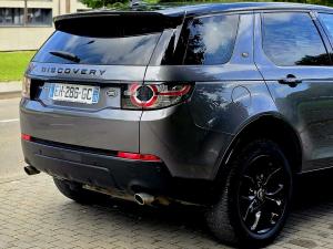 Grey Land Rover Discovery Sport 2017 in Taurage, with an engine capacity of 2.00 L and mileage of 141 thousand km for 8900 €, photo 14 on AUTOMOTO.COM.LV