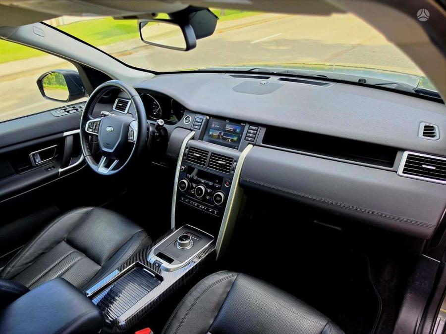 Grey Land Rover Discovery Sport 2017 in Taurage, with an engine capacity of 2.00 L and mileage of 141 thousand km for 8900 €, photo 27 on AUTOMOTO.COM.LV