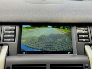 Grey Land Rover Discovery Sport 2017 in Taurage, with an engine capacity of 2.00 L and mileage of 141 thousand km for 8900 €, photo 33 on AUTOMOTO.COM.LV