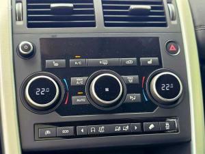 Grey Land Rover Discovery Sport 2017 in Taurage, with an engine capacity of 2.00 L and mileage of 141 thousand km for 8900 €, photo 34 on AUTOMOTO.COM.LV