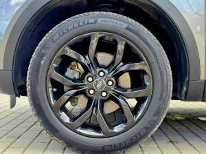 Grey Land Rover Discovery Sport 2017 in Taurage, with an engine capacity of 2.00 L and mileage of 141 thousand km for 8900 €, photo 42 on AUTOMOTO.COM.LV