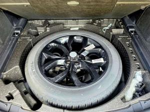 Grey Land Rover Discovery Sport 2017 in Taurage, with an engine capacity of 2.00 L and mileage of 141 thousand km for 8900 €, photo 43 on AUTOMOTO.COM.LV