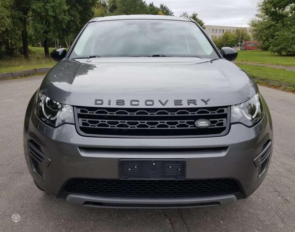 Grey Land Rover Discovery Sport 2017 in Siauliai, with an engine capacity of 2.00 L and mileage of 169 thousand km for 9900 €, photo 3 on AUTOMOTO.COM.LV