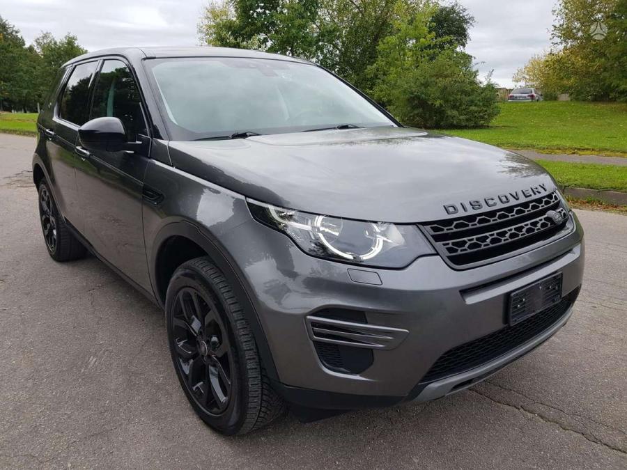 Grey Land Rover Discovery Sport 2017 in Siauliai, with an engine capacity of 2.00 L and mileage of 169 thousand km for 9900 €, photo 4 on AUTOMOTO.COM.LV