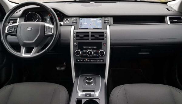 Grey Land Rover Discovery Sport 2017 in Siauliai, with an engine capacity of 2.00 L and mileage of 169 thousand km for 9900 €, photo 11 on AUTOMOTO.COM.LV