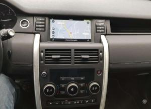 Grey Land Rover Discovery Sport 2017 in Siauliai, with an engine capacity of 2.00 L and mileage of 169 thousand km for 9900 €, photo 16 on AUTOMOTO.COM.LV
