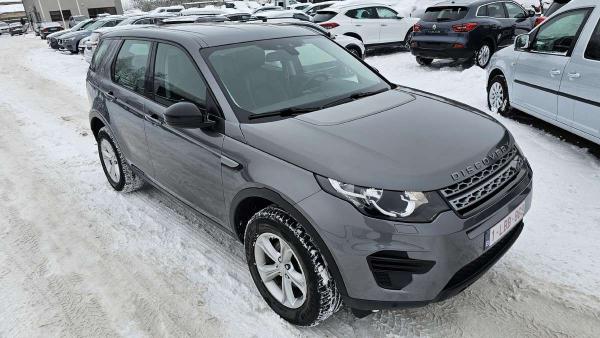Pelēks Land Rover Discovery Sport 2018 Utena, ar dzinēja tilpumu 2.00 L un nobraukumu 210 tūkst. km par 10950 €, foto 6 vietnē AUTOMOTO.COM.LV