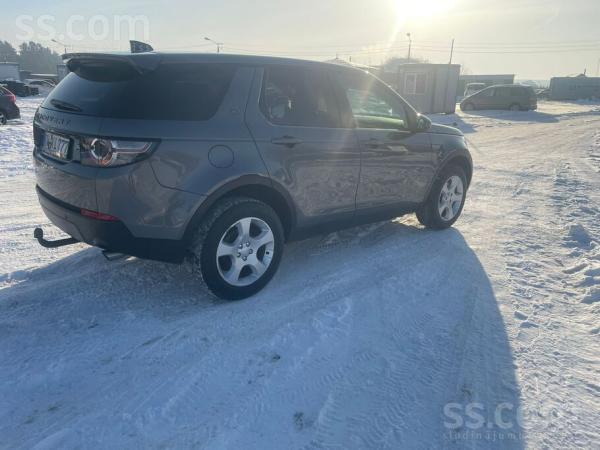 Grey Land Rover Discovery Sport 2018 in Riga, with an engine capacity of 2.00 L and mileage of 0 thousand km for 12999 €, photo 3 on AUTOMOTO.COM.LV