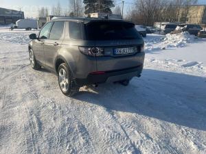 Grey Land Rover Discovery Sport 2018 in Riga, with an engine capacity of 2.00 L and mileage of 0 thousand km for 12999 €, photo 4 on AUTOMOTO.COM.LV