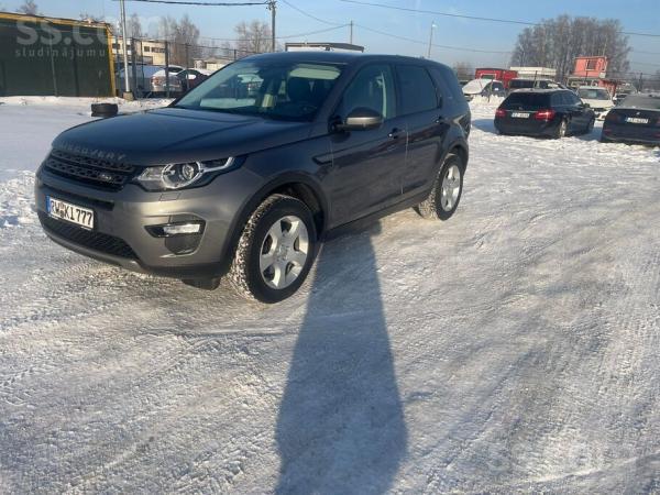 Grey Land Rover Discovery Sport 2018 in Riga, with an engine capacity of 2.00 L and mileage of 0 thousand km for 12999 €, photo 8 on AUTOMOTO.COM.LV