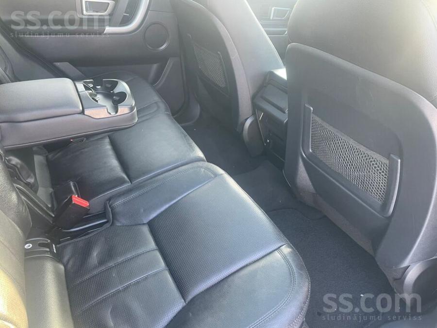 Grey Land Rover Discovery Sport 2018 in Riga, with an engine capacity of 2.00 L and mileage of 0 thousand km for 12999 €, photo 20 on AUTOMOTO.COM.LV