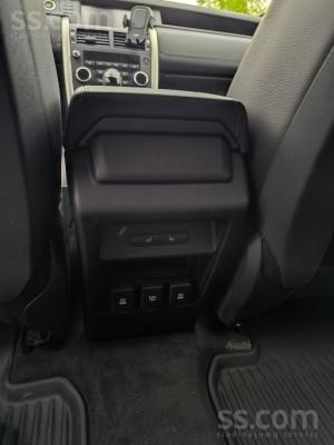 Pelēks Land Rover Discovery Sport 2018 Rēzekne, ar dzinēja tilpumu 2.00 L un nobraukumu 238 tūkst. km par 13600 €, foto 12 vietnē AUTOMOTO.COM.LV